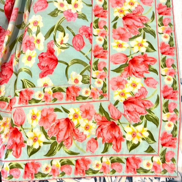 April Cornell | Dining | April Cornell Cotton Tablecloth | Poshmark